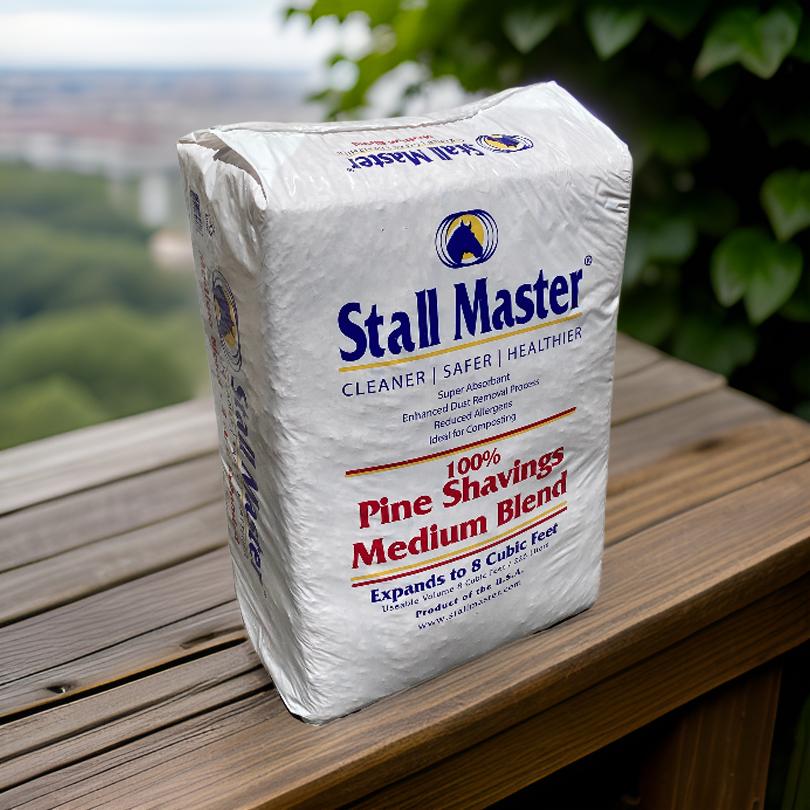 Stall Master Shavings (Medium Flake) 8 CF | Gold Coast Feed & Supply