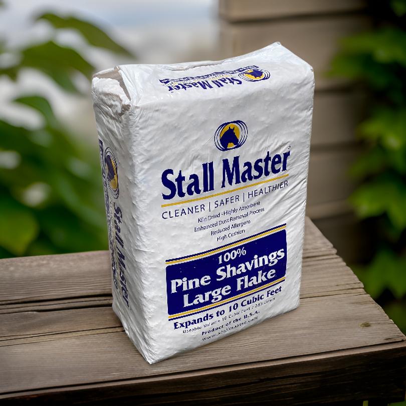 Stall Master Shavings (Large Flake) 10 CF | Gold Coast Feed & Supply